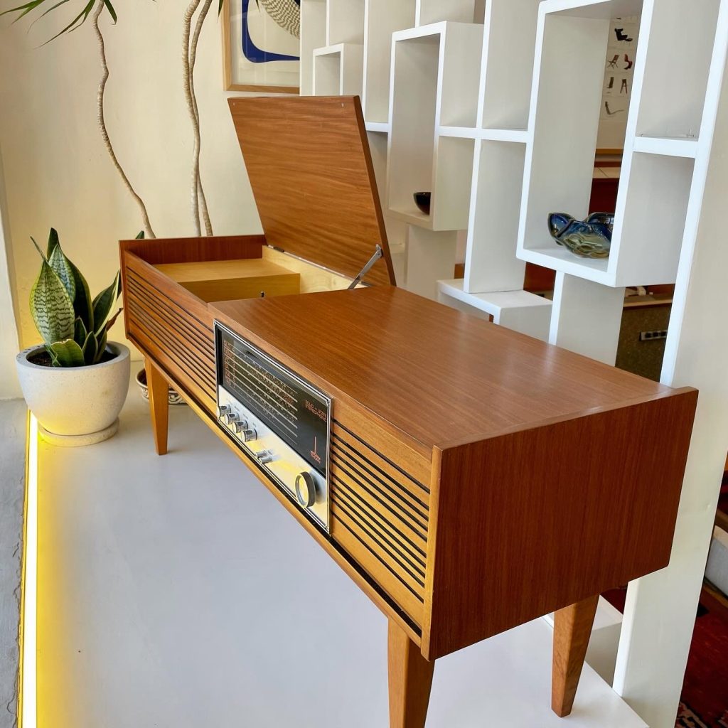 Authentic Furniture Collection | Norwood | Realm Vintage