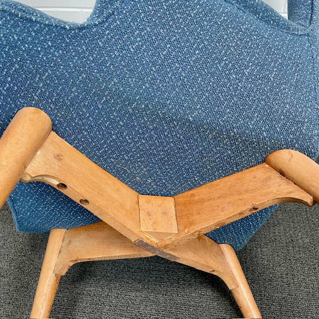 FEATHERSTON R160 CHAIR - Realm Vintage